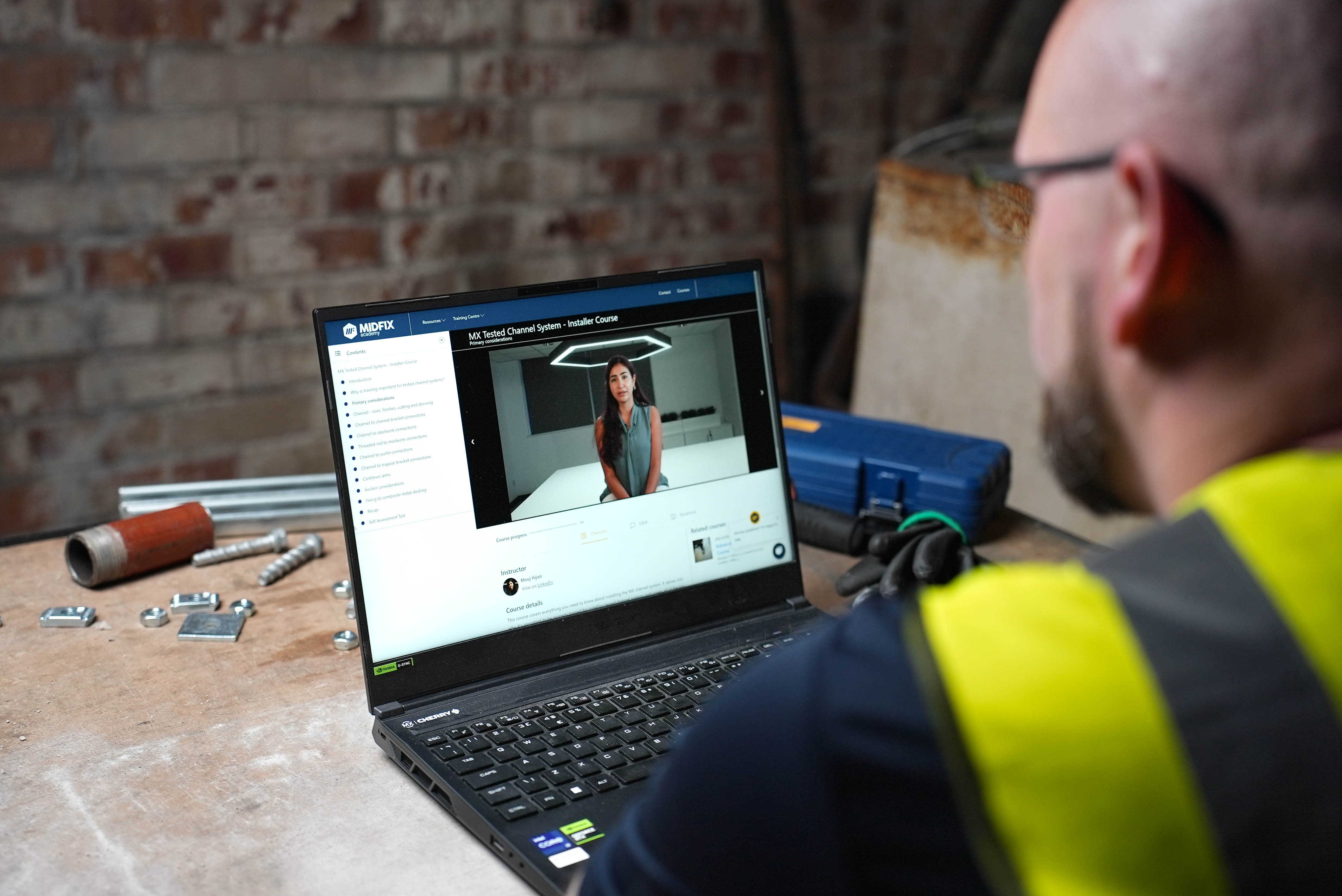 Top 5 M&E Training Courses - MIDFIX